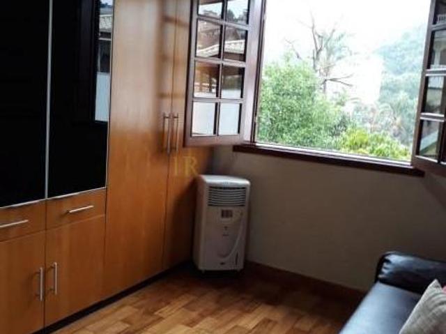 EXCELENTE CASA