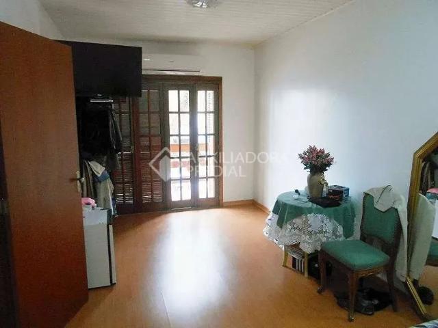 Excelente casa 3 dorm, 2 suites no bairro santana
