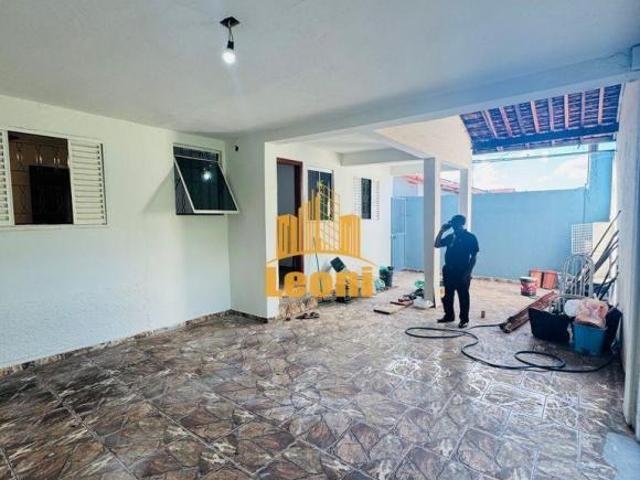 Excelente casa 3 Qts com 1 suíte a 500 metros do SESI da Vila Industrial