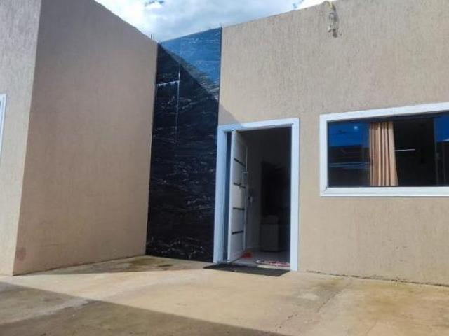 Excelente casa 3 quartos c/ 1 suíte, 3 vagas, lote 250 m², escriturado, QNM 9
