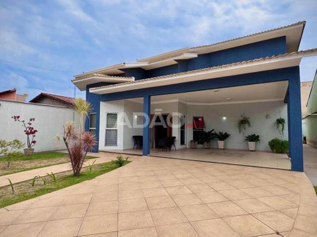 Excelente casa 3 quartos, sendo 2 suítes Parque Oeste Industrial Casa de Rua com 3 Quarto s por R