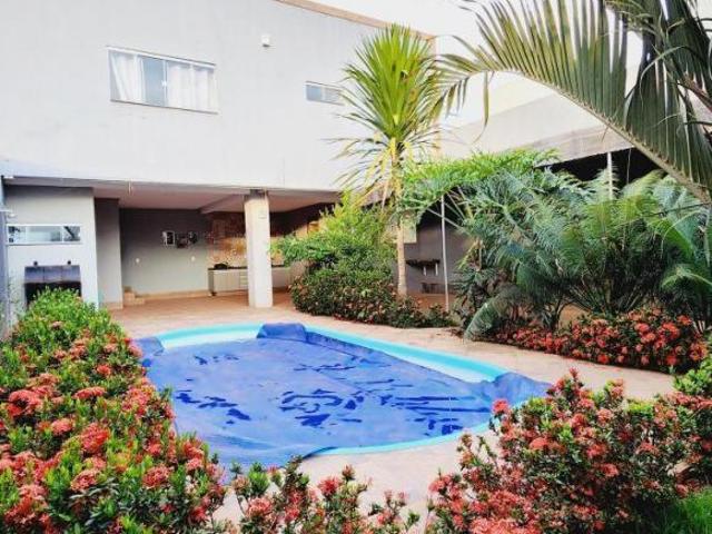 EXCELENTE CASA 3 QUARTOS, PERTO DO MERCADO CONQUISTA