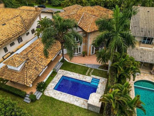 Excelente casa Tamboré III