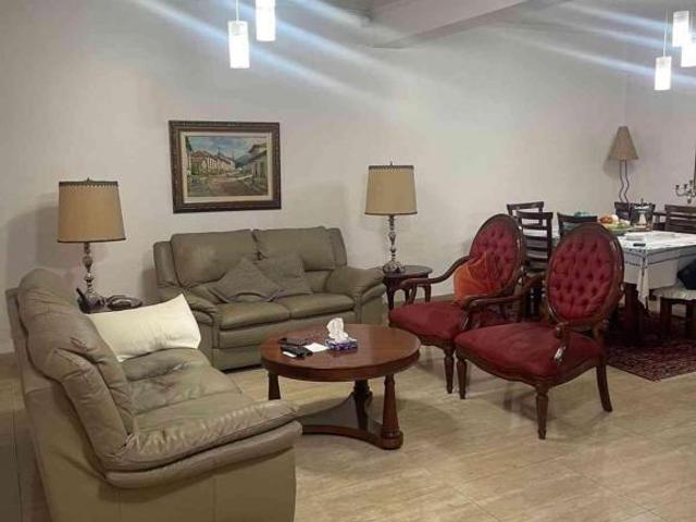 EXCELENTE CASA TERREA