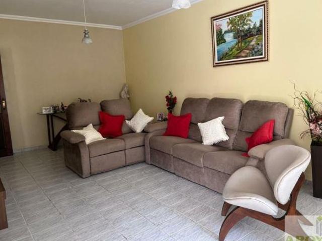 Excelente Casa Térrea com Edícula à Venda no Campo Grande!