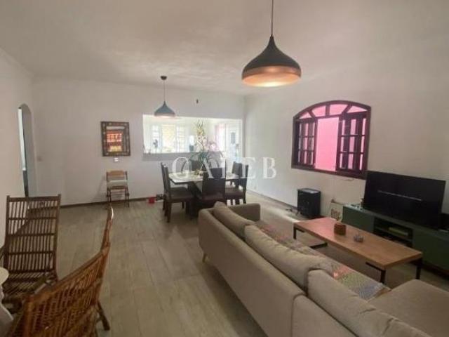 EXCELENTE CASA TÉRREA COM 03 DORMITÓRIOS NO JARDIM DAS CEREJEIRAS!