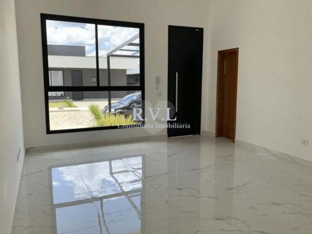 Excelente casa térrea à venda em condomínio fechado em Atibaia SP