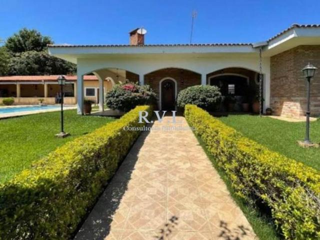 Casa Térrea à Venda no Condomínio Flamboyant | Atibaia