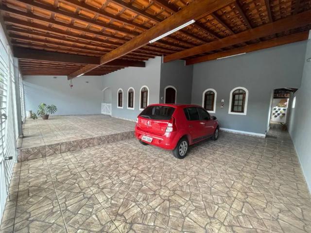 Excelente casa térrea Bosque dos Eucaliptos 3 quartos / 1 suíte / edícula