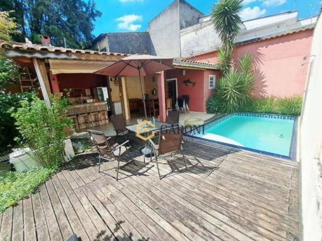 Excelente Casa Térrea de Alto Padrão com Piscina em Localização Privilegiada Vila Mangalot / Parque