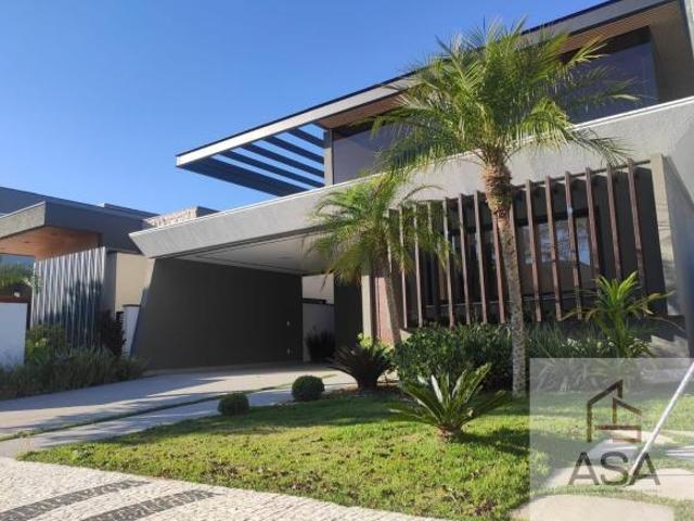 Excelente Casa Térrea de Alto Padrão em Condomínio Residencial Granja Anita