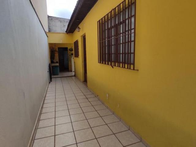 Excelente casa térrea disponível para venda na região da Vila Maria Alta