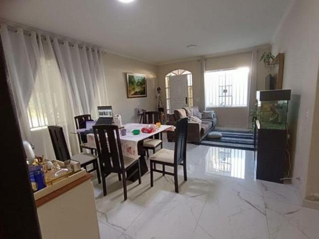 EXCELENTE CASA TÉRREA JD. SUZANA