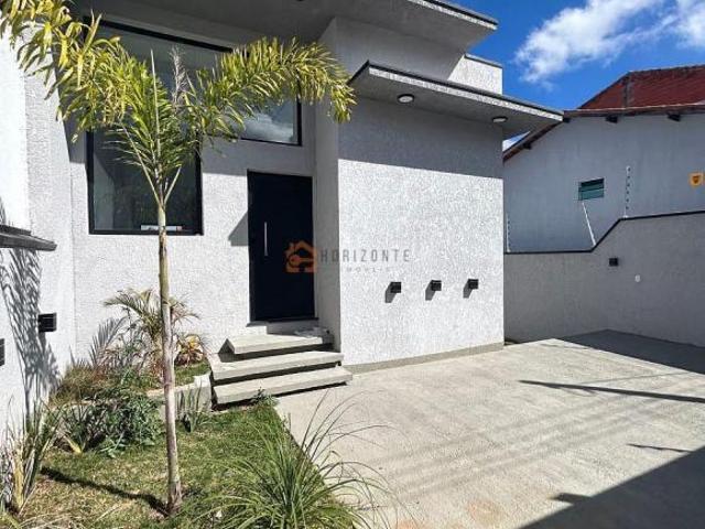 Excelente casa térrea nova à venda na Vila Rei