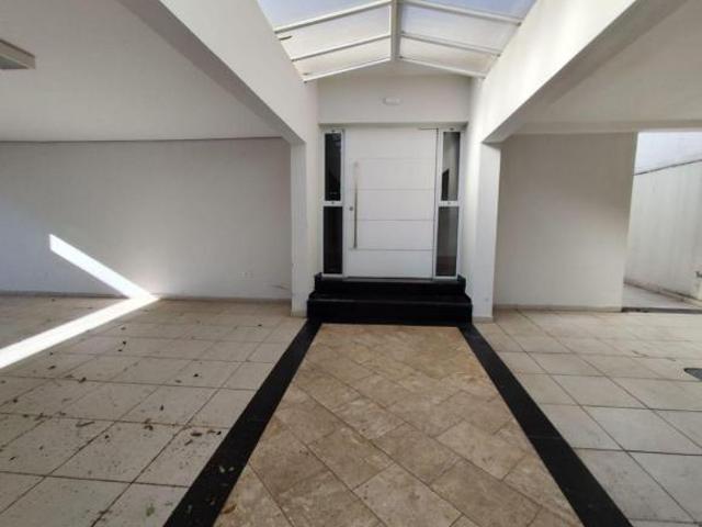 EXCELENTE CASA TÉRREA NO CITY CAMPO GRANDE – BOLSÃO RESIDENCIAL FECHADO COM SEGURANÇA 24 HORAS