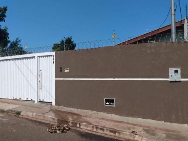 Excelente Casa Térrea no Jardim Zé Pereira troca por chácara