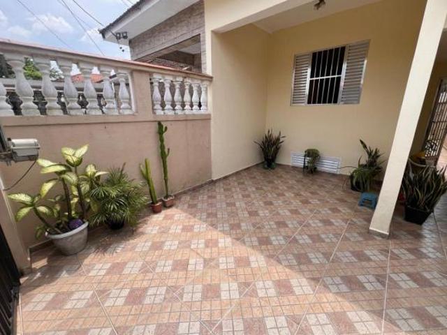 Excelente casa térrea na Vila São Jorge em São Vicente
