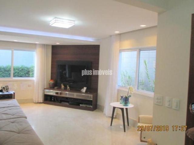 EXCELENTE CASA TODA REFORMADA NA VILA CRUZEIRO