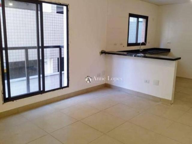 EXCELENTE CASA TRIPLEX EM VILLAGIO! NA QUADRA DA PRAIA NO JOSE MENINO! AQUI NA ANNE LOPES CORRETOR