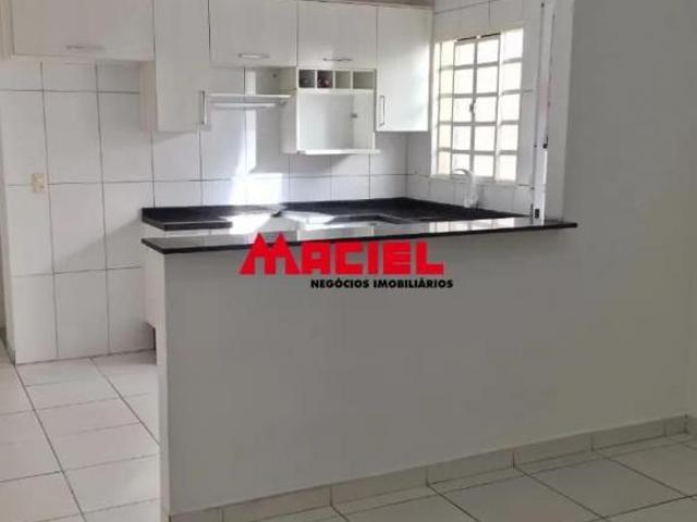 Excelente casa vaga com suíte no Residencial Galo Branco!