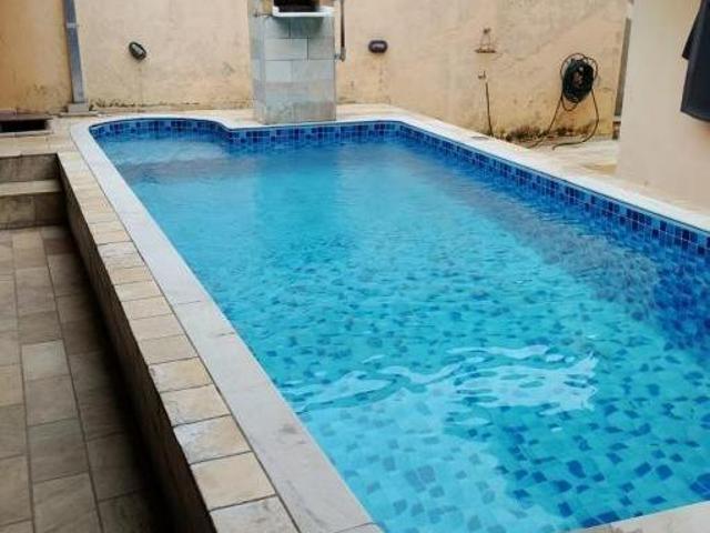 Excelente casa à venda na Praia das Palmeiras em Caraguatatuba
