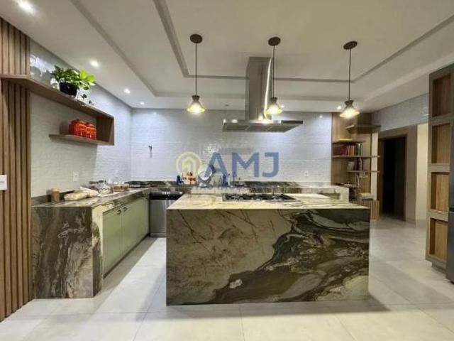 Excelente Casa a Venda na Vila Isaura!