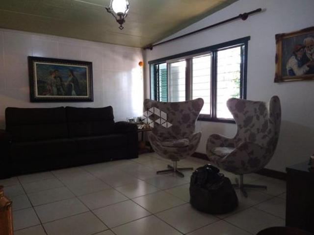 Excelente casa à venda na Zona Norte