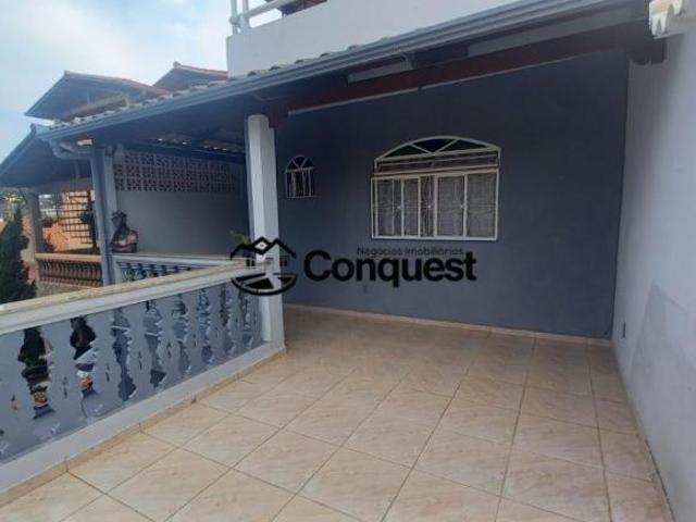 Excelente Casa à Venda no Bairro Tropical – Contagem/MG | 240 m² de Área Construída | Energia Fotovo