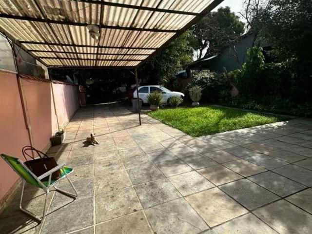 Excelente casa à venda no bairro Vila Parque Brasília Cachoeirinha/RS