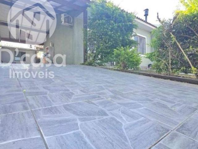 Excelente casa à venda no bairro Chácara das Rosas Cachoeirinha/RS