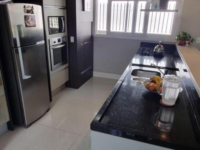Excelente casa à venda no bairro Cidade Nova