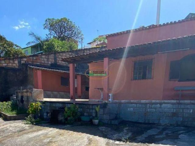 Excelente casa à venda no bairro Mantiqueira, Belo Horizonte!