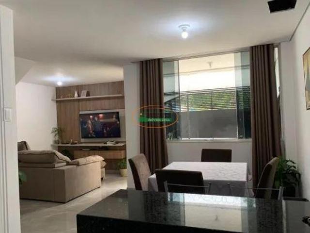 Excelente casa à venda no bairro Manacás, Belo Horizonte!