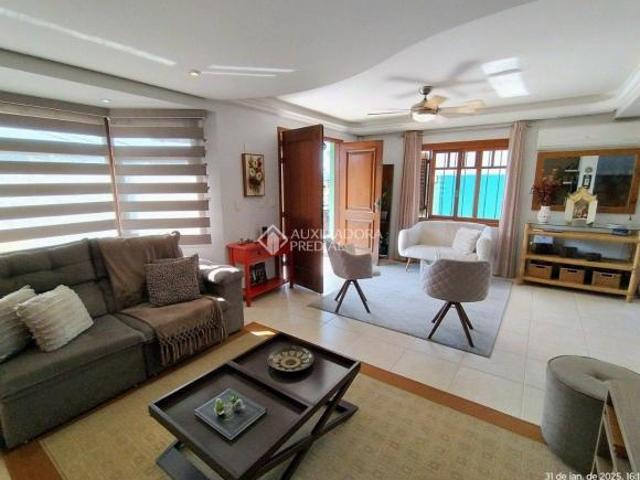 Excelente Casa à Venda no Bairro Partenon, você acaba de encontrar a casa dos seus sonhos!