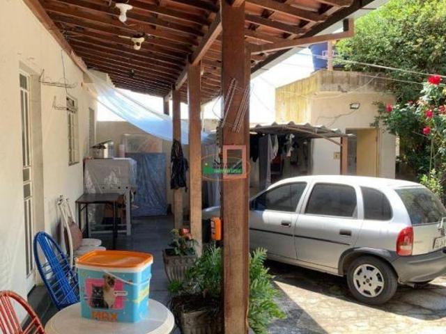 Excelente casa à venda no bairro Providência, Belo Horizonte!