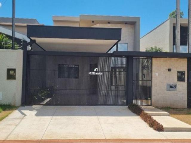 Excelente casa à venda no Bairro Santa Fé