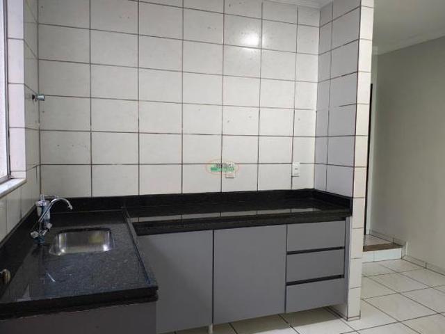 Excelente casa à venda no bairro Santa Mônica, Belo Horizonte!
