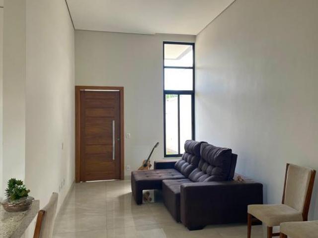 Excelente casa a venda no Centro de Lagoa Santa