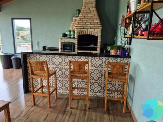 EXCELENTE CASA À VENDA NO CONDOMÍNIO SANTA IZABEL SALTO/SP