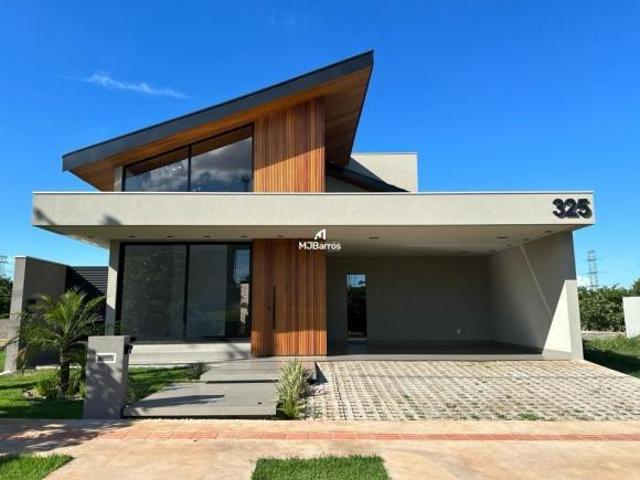Excelente casa à venda no Condomínio Porto Royale em Dourados MS