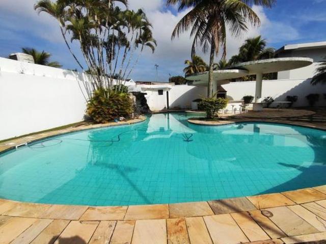 Excelente Casa á venda no Jardim Acapulco no Guarujá | QVista Inteligência Im.