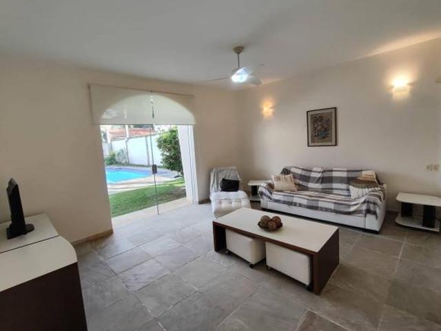 Excelente Casa á venda no Jardim Acapulco no Guarujá | QVista Inteligência Im.