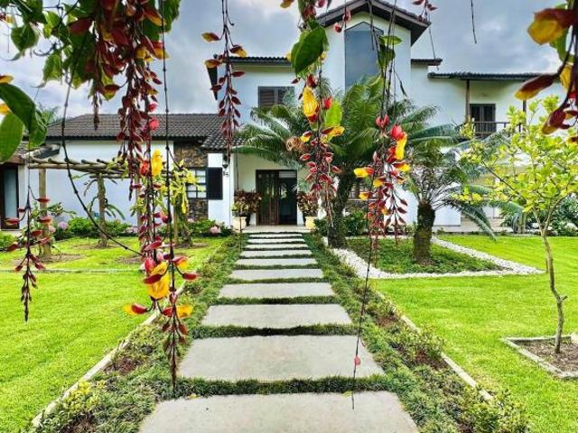 Excelente Casa á venda no Jardim Pernambuco I no Guarujá | QVista Inteligênci.