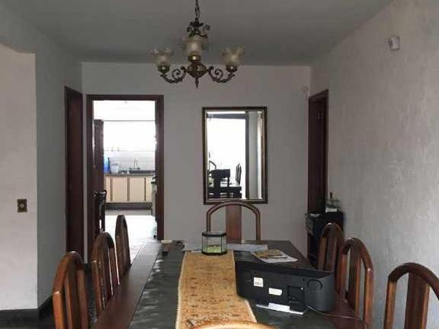 EXCELENTE Casa a venda no Parque continental