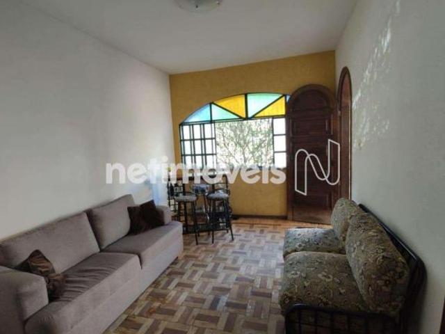 Excelente Casa à Venda com 4 Quartos Belo Horizonte