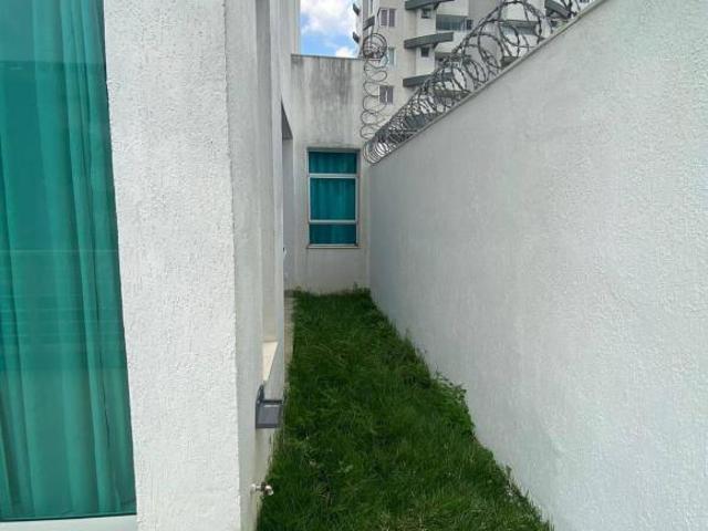 Excelente casa a venda com 4 suítes e 5 vagas no bairro Cabral