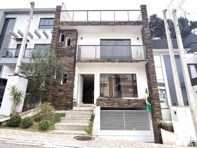 Excelente casa a venda com porteira fechada no xaxim, Curitiba