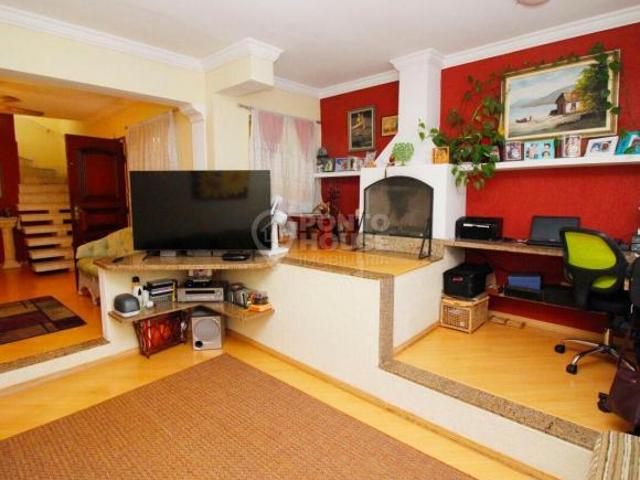 Excelente casa a venda de 180 m² com 4 dormitórios no Jardim Aeroporto