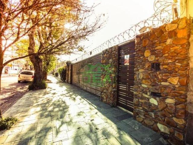Excelente Casa a venda e Locação, 3 suítes,4 vagas