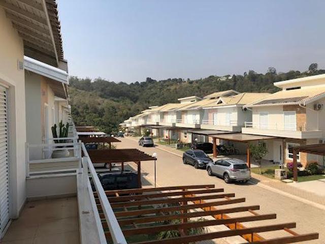 Excelente casa à venda em condomínio fechado Vinhedo/SP